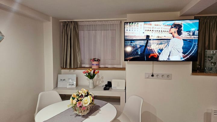 Laura's City Gem - Budapest