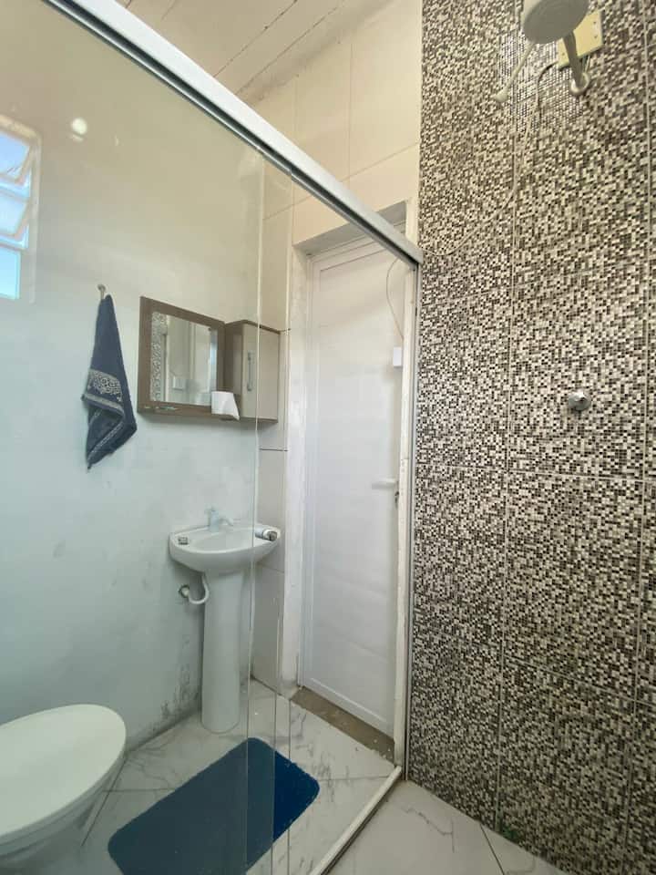 Suíte Garagem De Moto 5 Minutos De Moto Da  Praia - Guarujá