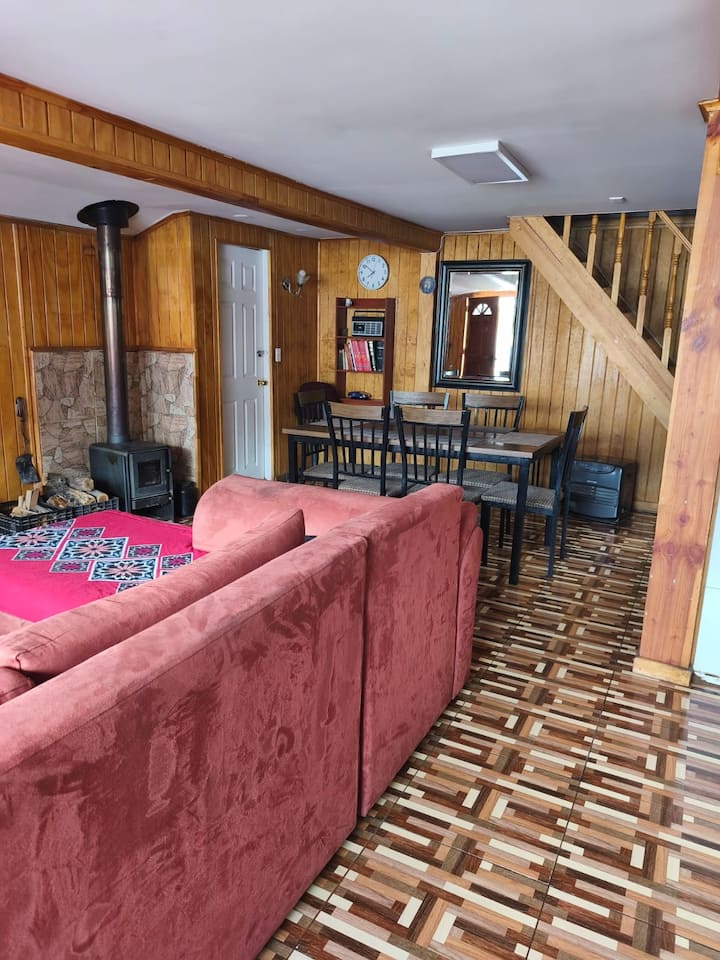 Casa Grande En Centro Coyhaique Para 5 Personas - Coyhaique