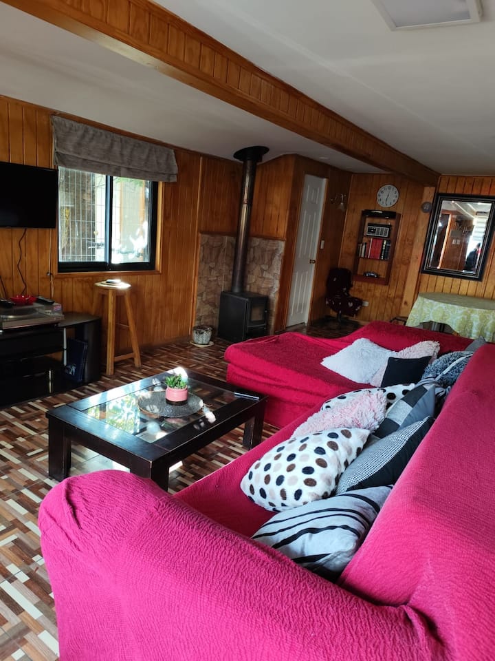 Casa Grande En Centro Coyhaique - Coyhaique