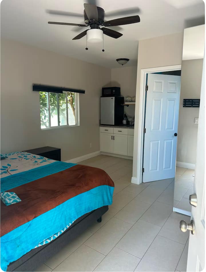 Small Cozy Room - ロサンゼルス