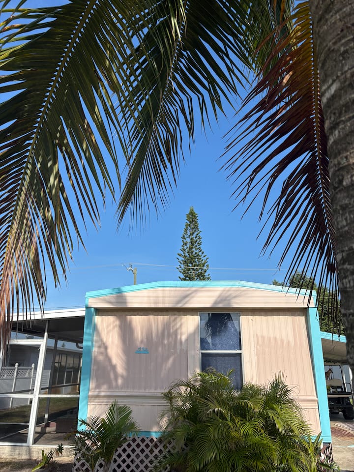 Danny's Trailer Treasure - Hobe Sound, FL