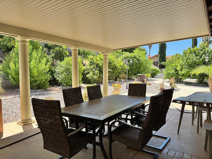 Home Garden Oasis Near Uc Riverside - Moreno Valley, CA