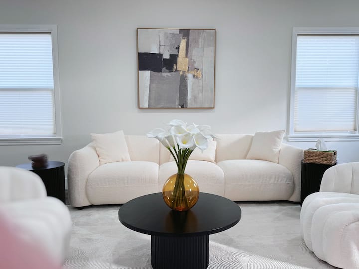 Luxe 3 Bed 2 Bath And Parking - Culver City