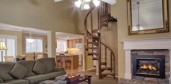 2 Bdrm Loft Villas At Fairfield W/ Full Kitchen - Villa Rica, GA