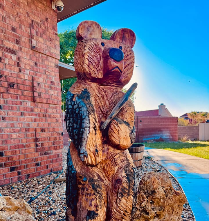 Wooden Bear Oasis - Carlsbad, NM