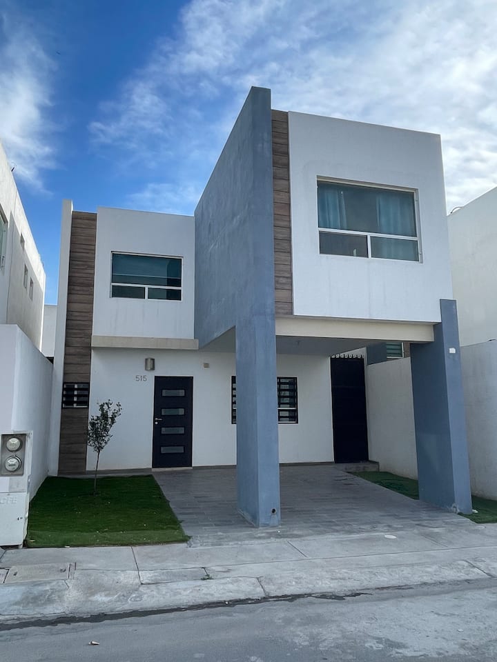 B2 Casa Ramos Arizpe Cerca Zona Industria - Ramos Arizpe