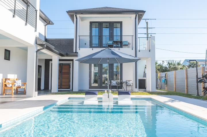 Casita By The Sea - Ground Level - Heated Pool - Florida