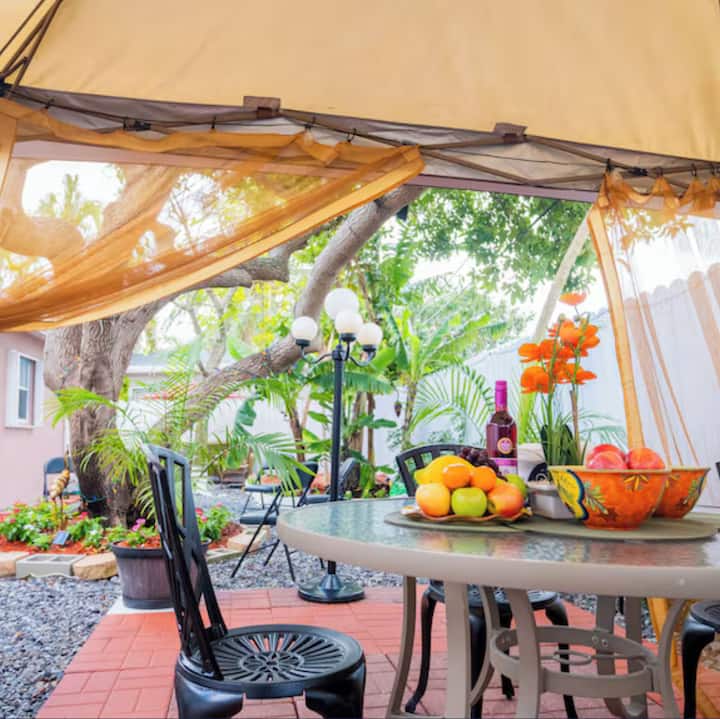 Hidden Gem. Luxe 1br W/patio - Zoo Miami, Miami