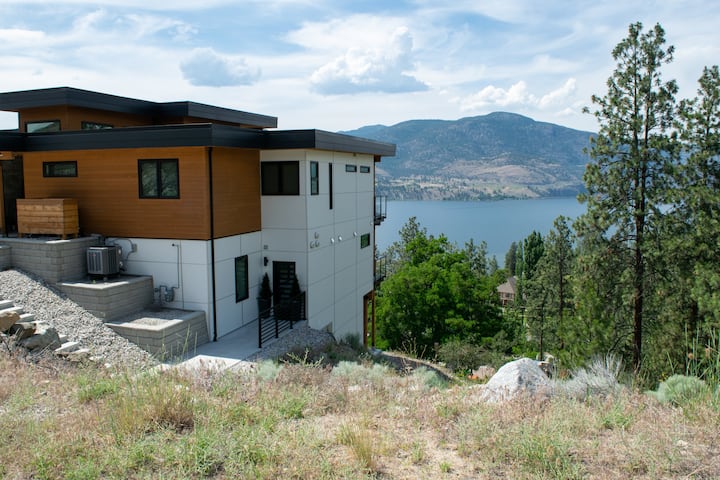 Panoramic Lakeview Guest Suite In Ok Falls - Okanagan Falls