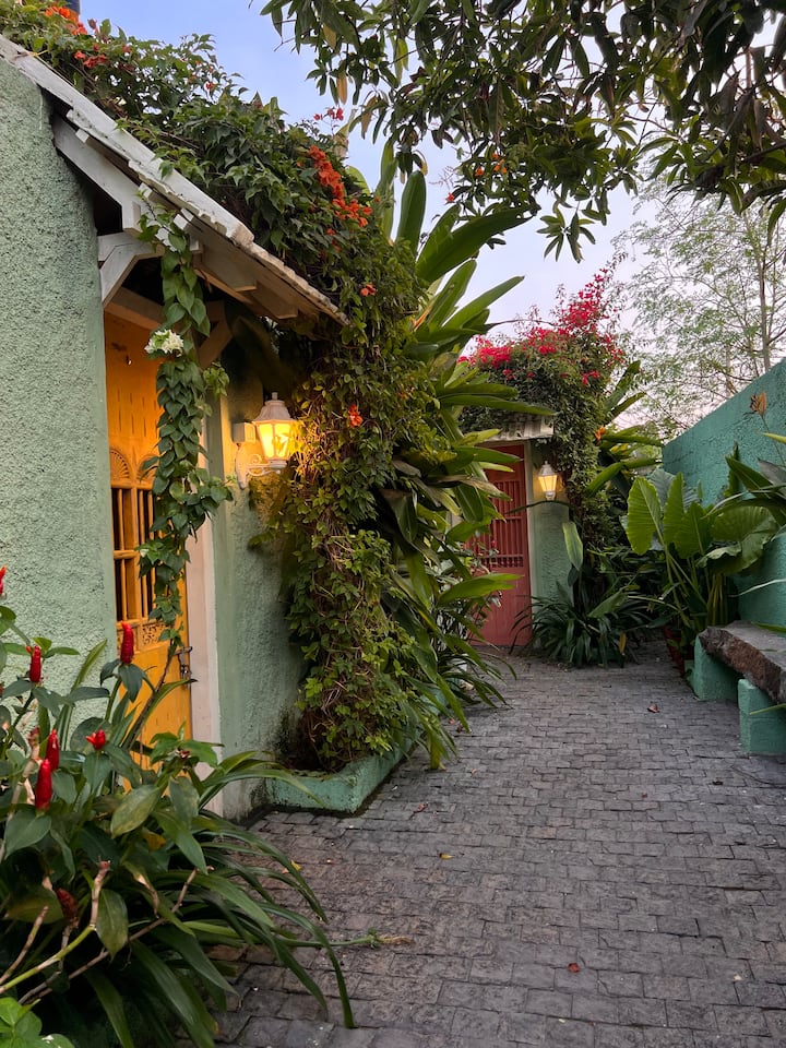 Seashells And Stories, Varkala - Story A - Varkala