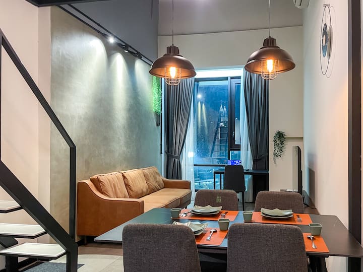 2br Suite Klcc View W/ Balcony, Netflix, 1 Parking - Kuala Lumpur