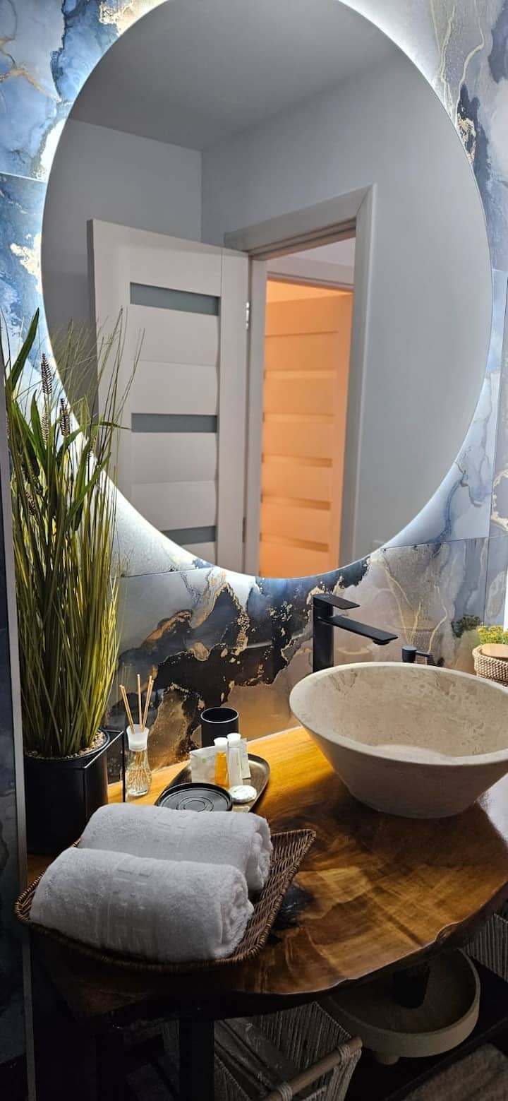 Iliria's Home - Voila
