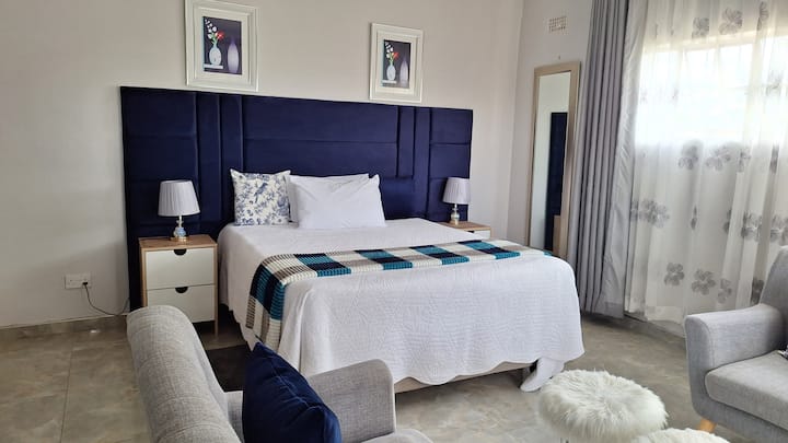 Comfort Inn Bed  And Breakfast_ Blue Room - ジンバブエ