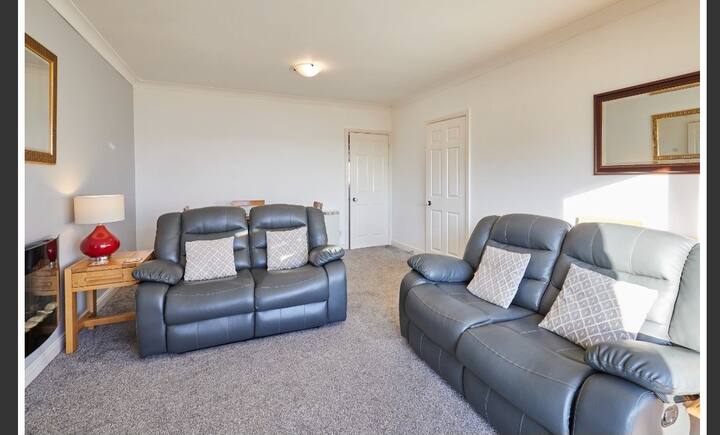 Beach View 2 Bed Bungalow With Fabulous Sea Views - Scarborough