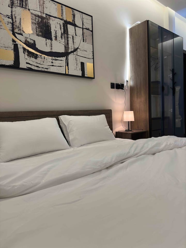 استديو راقي  متكامل بدخول ذكي - Jeddah