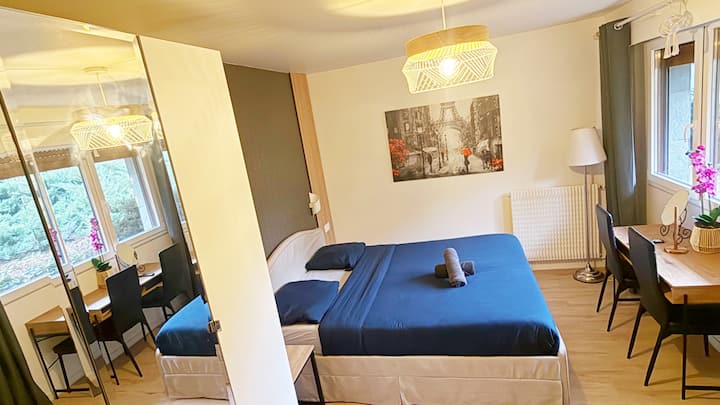 Escapade Parisienne Cosy, Chic - Bourg-la-Reine