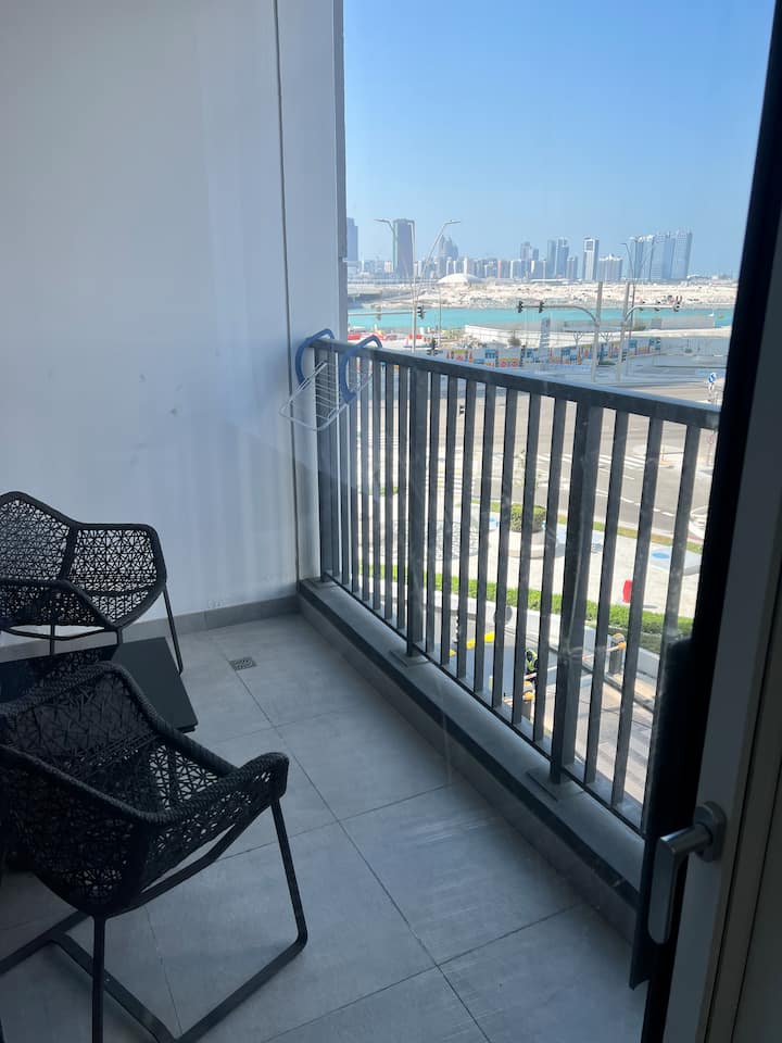 Modern Cozy 1-bedroom Apartment - Abu Dhabi