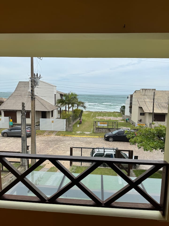 Casa Grande Em Frente Ao Mar - Garopaba