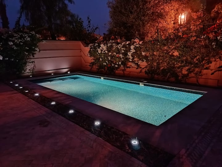 Villa Sur Le Golf Amelkis, 6 Ch, Piscine Chauffée - Marrakesh