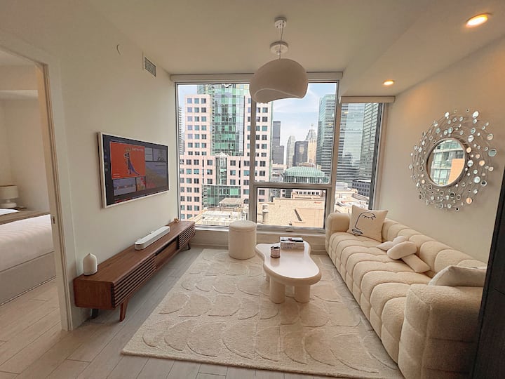 Nobu Toronto, Brand New Luxury 2br/2ba Condo - Toronto, ON