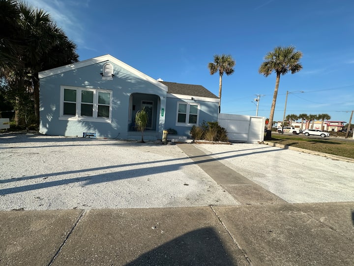 Blue House - Daytona Beach, FL