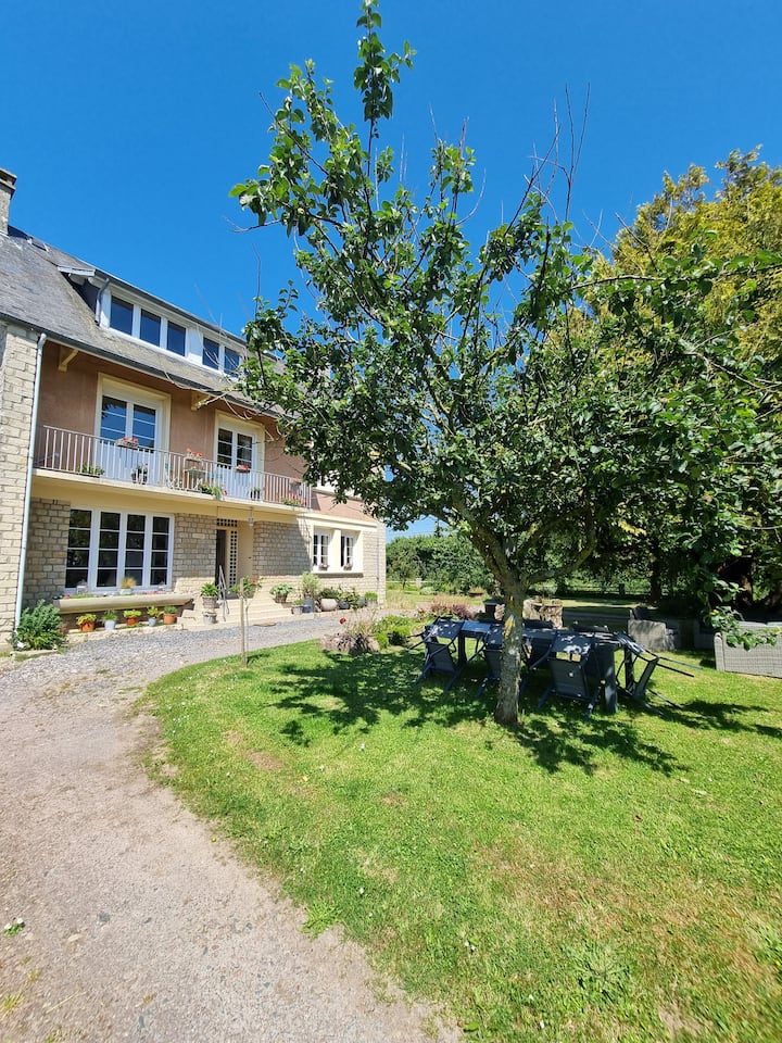 La Maison Du Mont
Chambre Cigogne - Carentan
