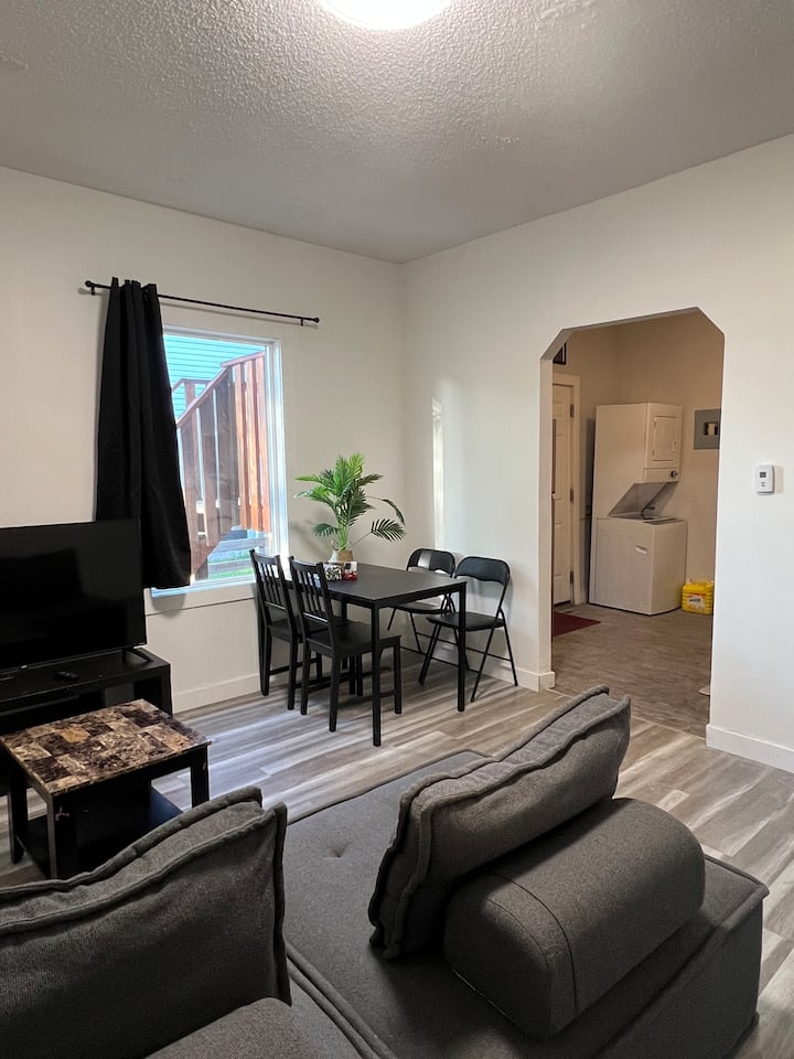 Lovely Home In Downtown Area (15%off Over 30d) - Saskatoon