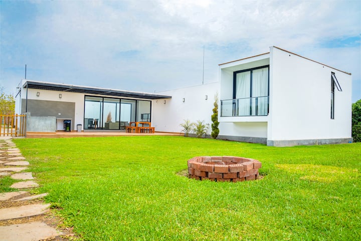 Modern & Full Home – Cerro Azul - Quilmaná
