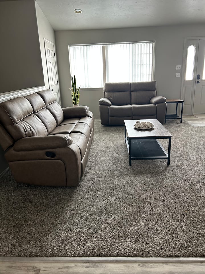 The Perfect Base For Family & Friend Escapes - Idaho Falls, ID