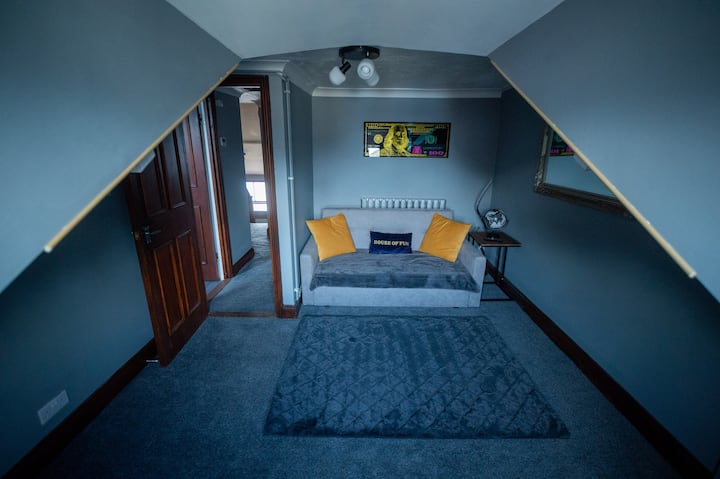 Sea View | Top Floor Apartment - 로웨스터프