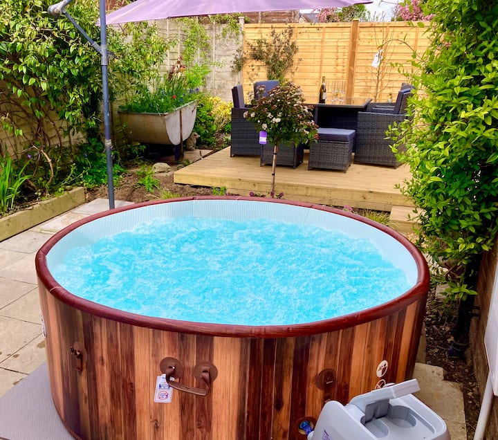 Elkstone House Hottub Luxury, Comfortable Retreat - Malvern