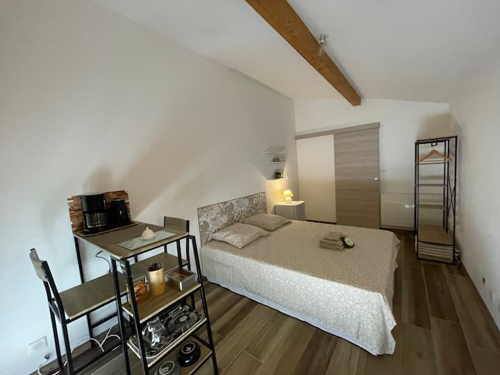 Chambre éQuipée 2 Personnes - Nans-les-Pins