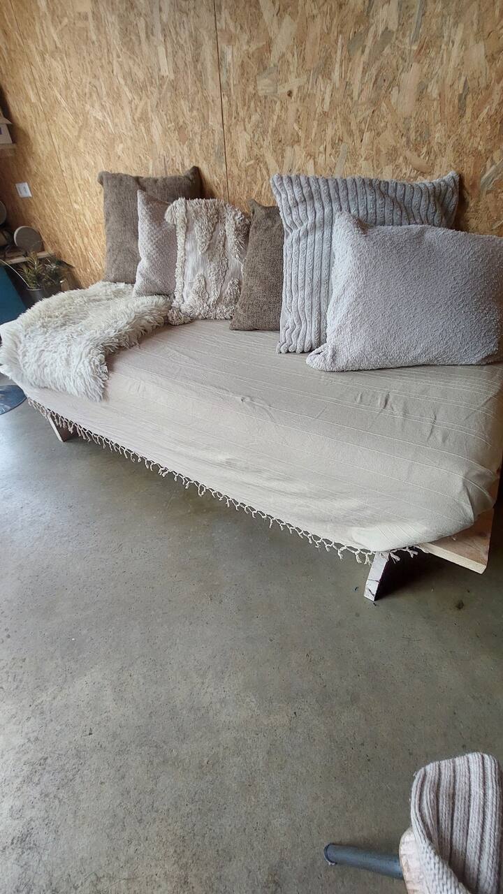 Hut Spot, Fijn Houten Tuinhuisje - Leiden