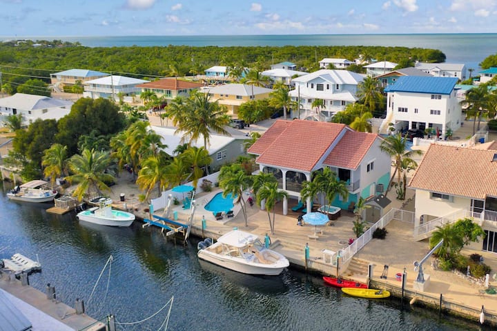 Canalfront | Pool, Hot Tub + Private Dock - Marathon, FL