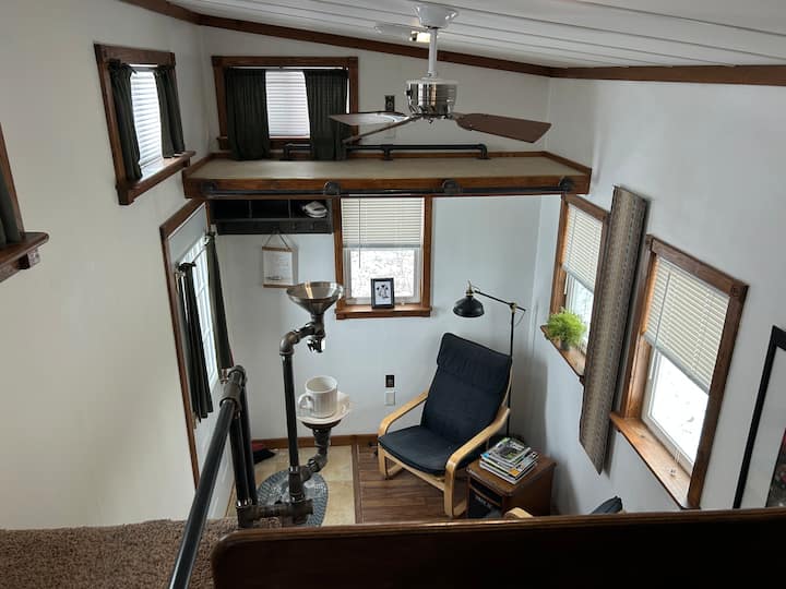 Raspberry Roost Tiny House—7 Acre Farm - Fort Ridgely State Park, Fairfax