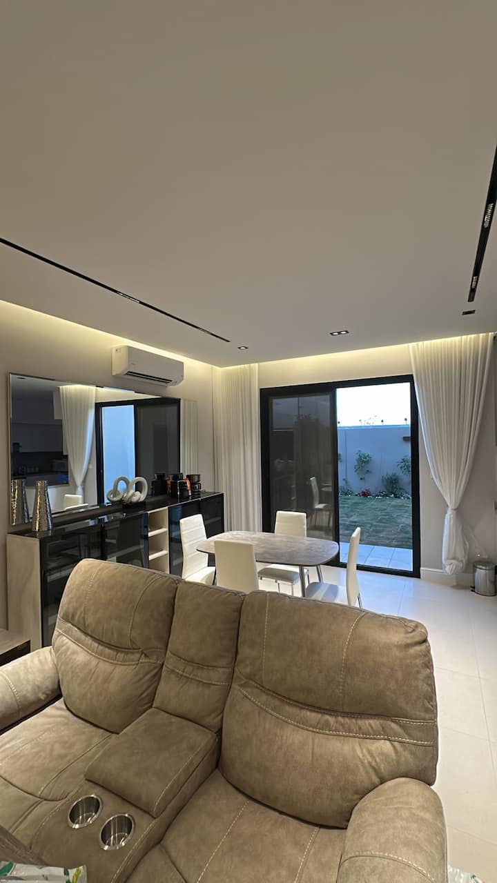Hotel Villa Near The Airport - Riyadh