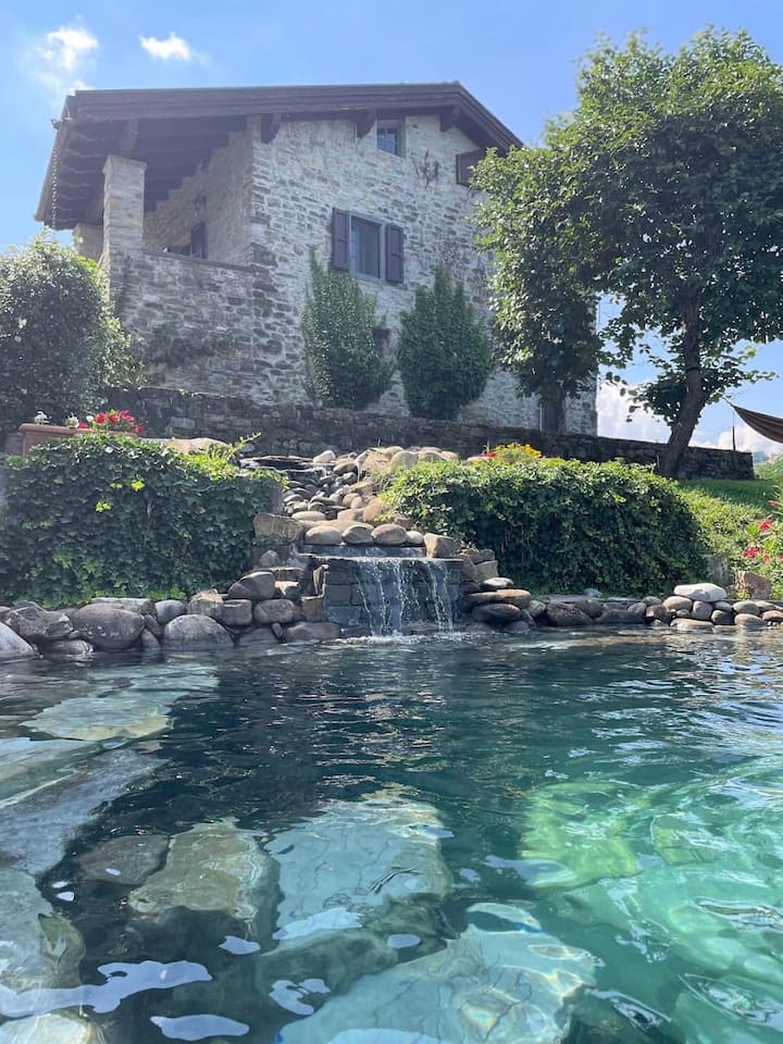 Stone Villa Mountains And Sea - Italien