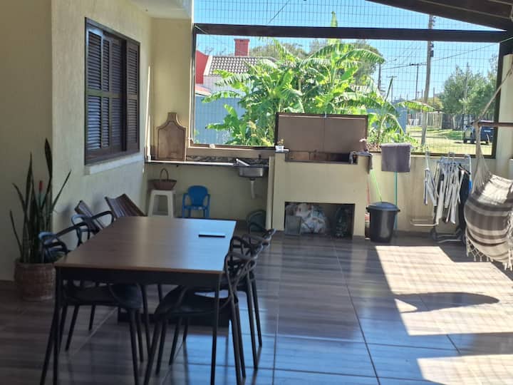 Casa Para 10 Pessoas A 500m Do Mar E 800 Do Centro - Tramandaí