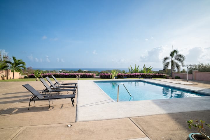 Oceanview Villa, In Oistins - Barbados