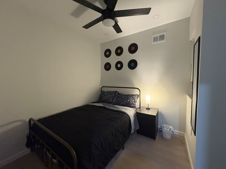 Rhythm Retreat (Suite B2) - Philadelphia, PA