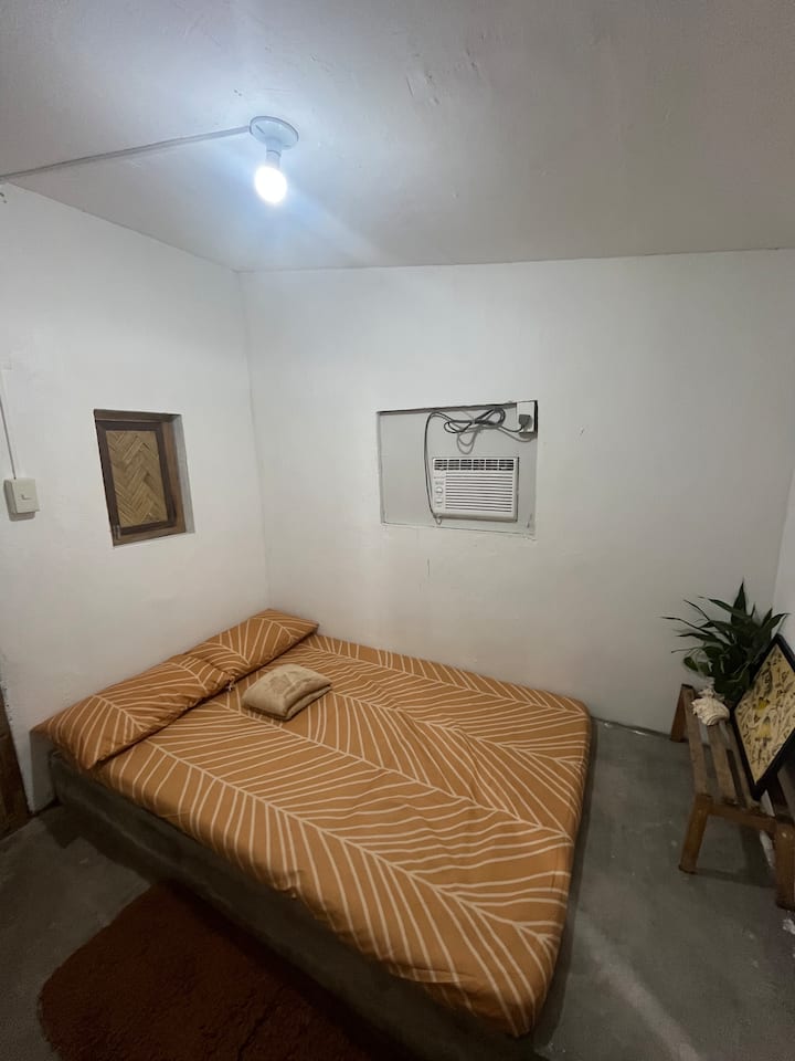 Ac Room For 2 In Liw-liwa - San Narciso