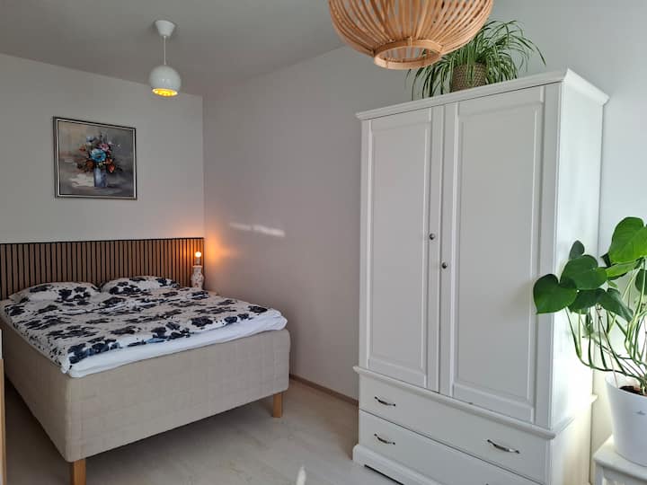 1 Br Apart. About 10 Min. Walk To Helsinki Centre - 헬싱키