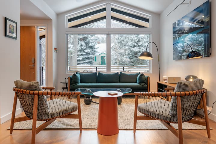Art Inspired Mid-century Home - Boulder, CO