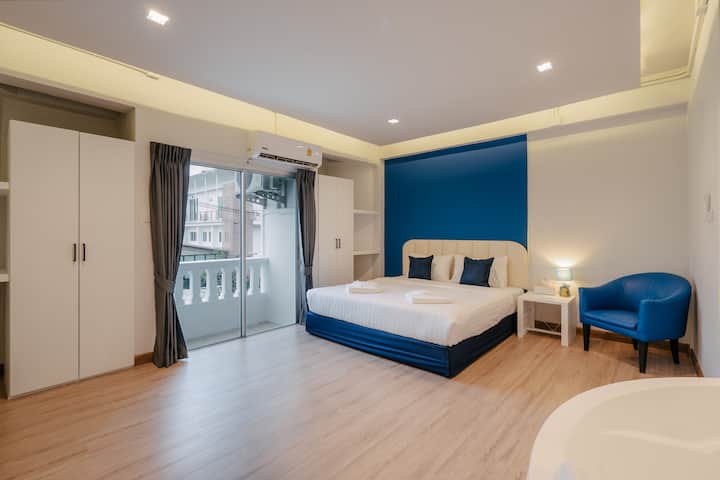 Deluxe Plus With Balcony 301 - Phuket
