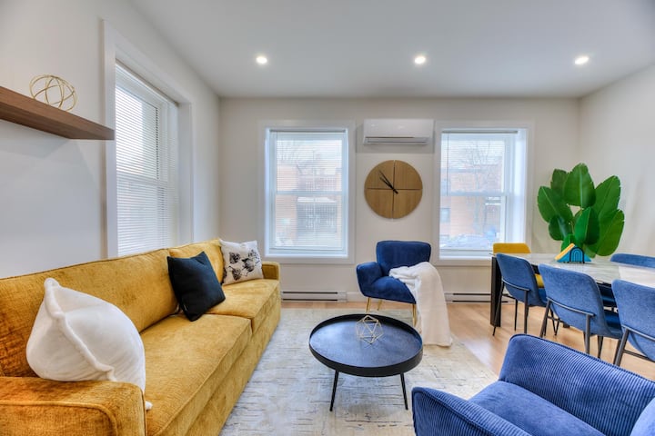 Modern Westmount Condo•ac•laundry Inside, Smart Tv - LaSalle