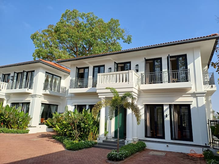 Private Pool Villa |4bhk Luxury|the Juliet Balcony - Goa