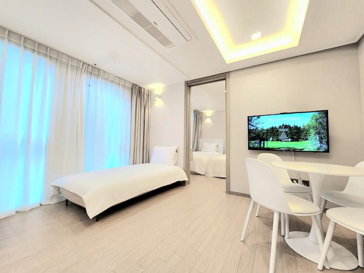 5a | 침대 4개 | 4인 각자침대 | 해운대해변5분.지하철3분 | 짐보관 - Busan