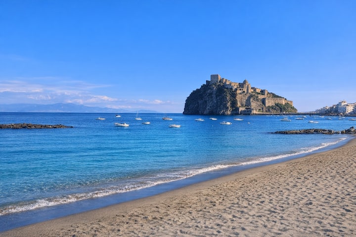 Ischia-sea Front Home- Aragonese Castle & Bay View - イスキア