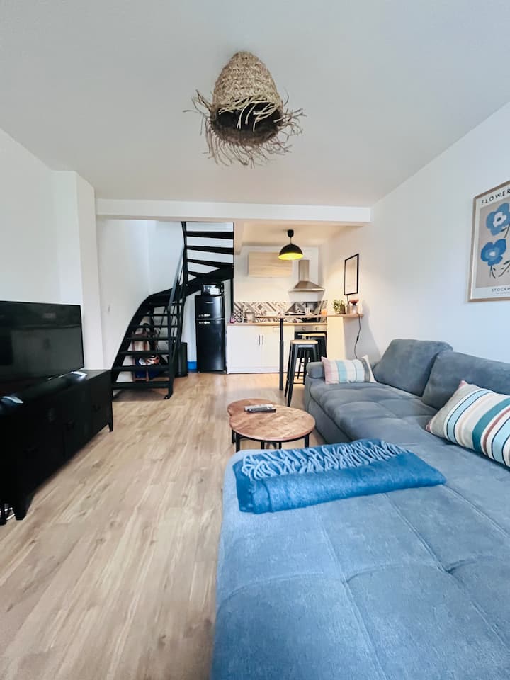 Duplex • Parking Gratuit • Tram à 3 Minutes à Pied - Beaucouzé